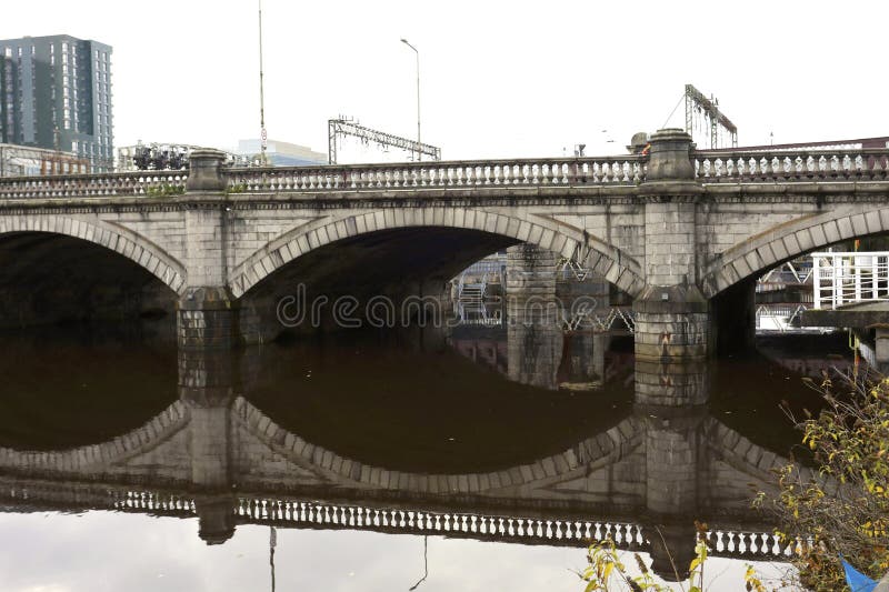 George V Railway Bridge in Glasgow Reflected Stock Image - Image of ...