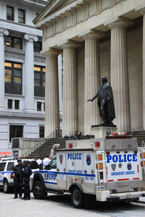 George Washington and the Policemen Editorial Photo - Image of exchange ...