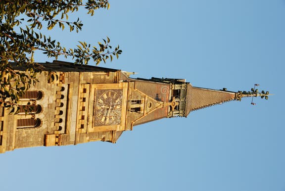 Georgetown University Clock To Stock Image - Image of prestigious, blue ...