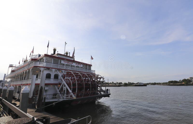 Georgia Queen Savannah Riverboat Cruises Editorial Stock Image - Image ...