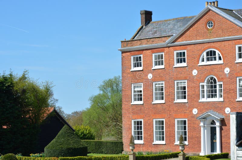 Georgian Mansion side view stock image. Image of expensive - 30816749