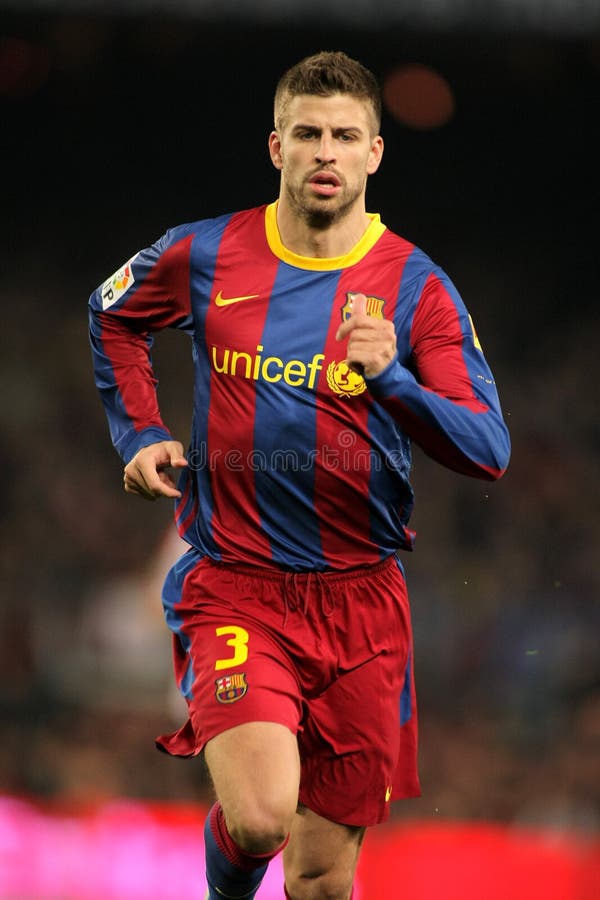 Gerard Pique of Barcelona editorial image. Image of futbol - 18440795