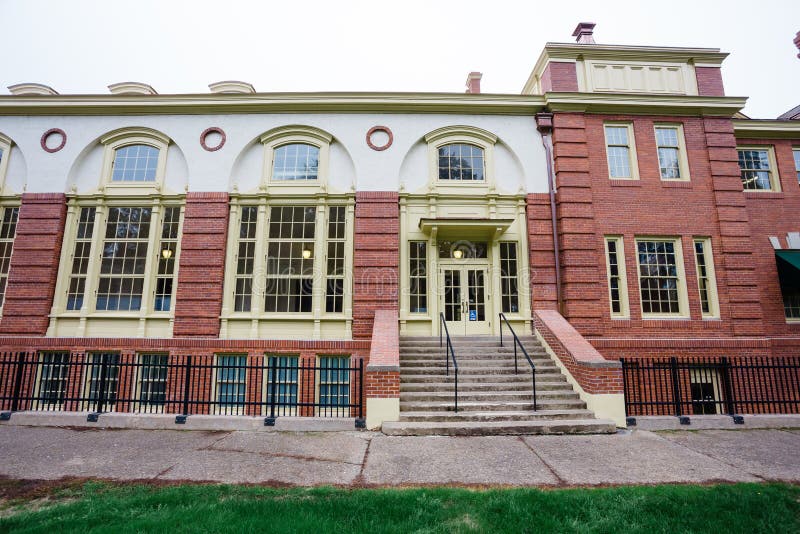 Erb Memorial Union at University of Oregon Editorial Stock Photo ...