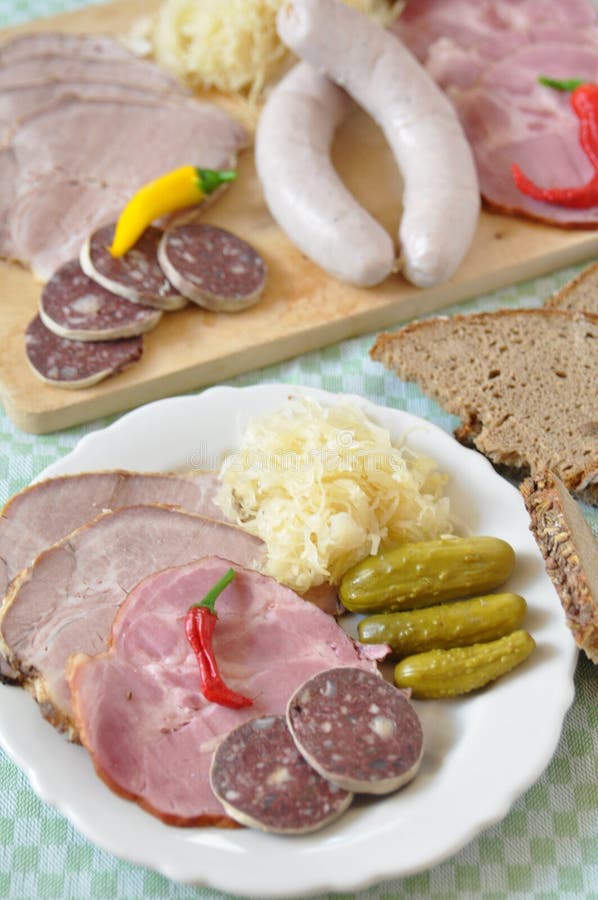 German Bauernschmaus stock image. Image of gourmet, platter - 32899269