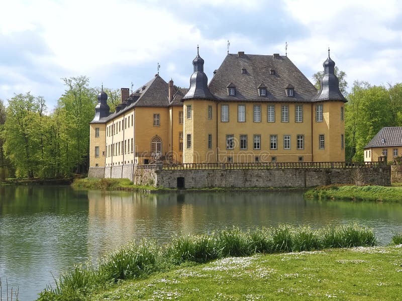 German Water Castle Schloss Dycki in Spring Stock Image - Image of ...