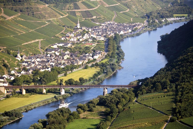 Bremm,Mosel River Bow,Germany Stock Photo - Image of river, place: 35783270
