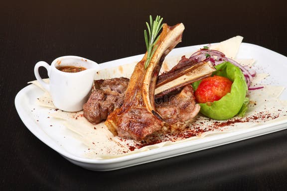 Geroosterde lamsribben stock foto. Image of gastronomisch - 3325444