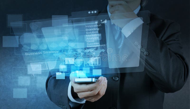 Geschäftsmann Zeigt Moderne Technologie Stockbild - Bild von daten ...