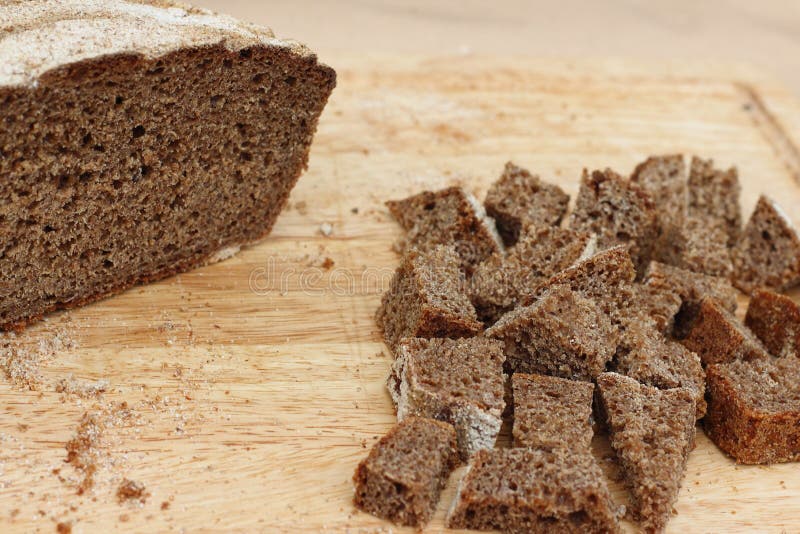 Geschnittenes Brot stockfoto. Bild von ausschnitt, geschnitten - 60746266