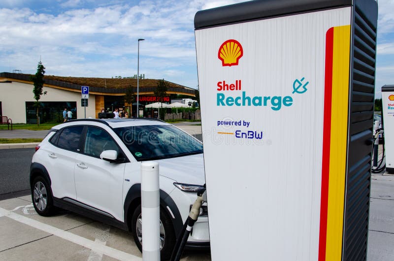 Geseke, Germany - August 15, 2021: Shell Recharge Electric Vehicle ...