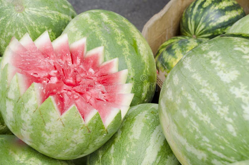 Watermeloenen stock foto. Image of sappig, watermeloen - 153834514