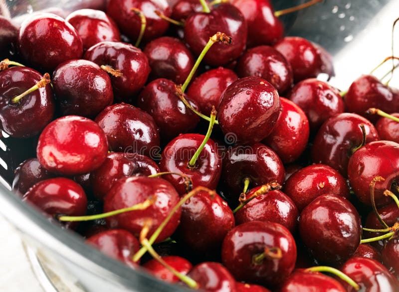 Gewassen kersen stock foto. Image of rood, vrucht, gezond - 17970194