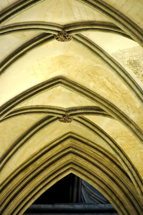 Gewelf in Een Gotische Kathedraal Stock Foto - Image of overspannen ...