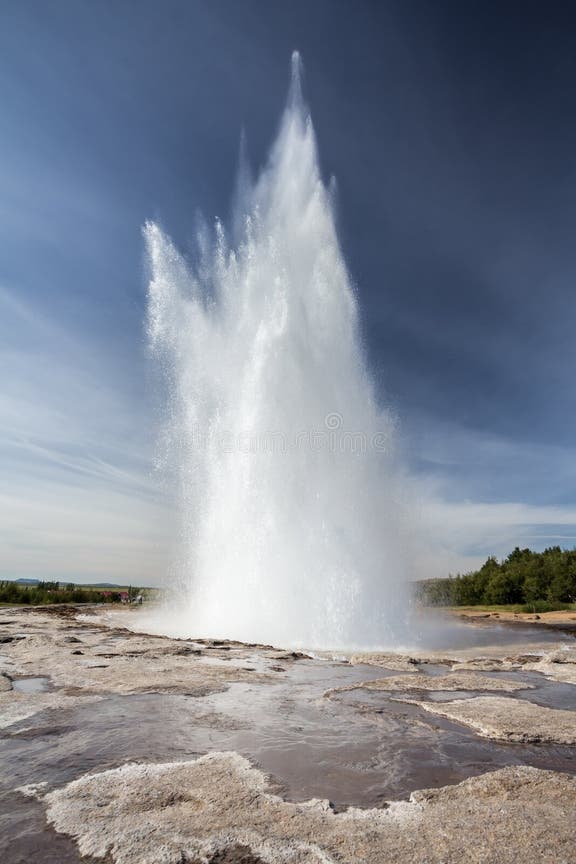 Geyser explosion stock image. Image of thermal, steam - 31128917