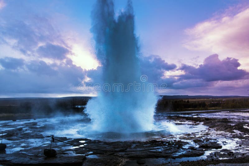 Geysir in Geysir, Island stockbild. Bild von insel, tourist - 66680257