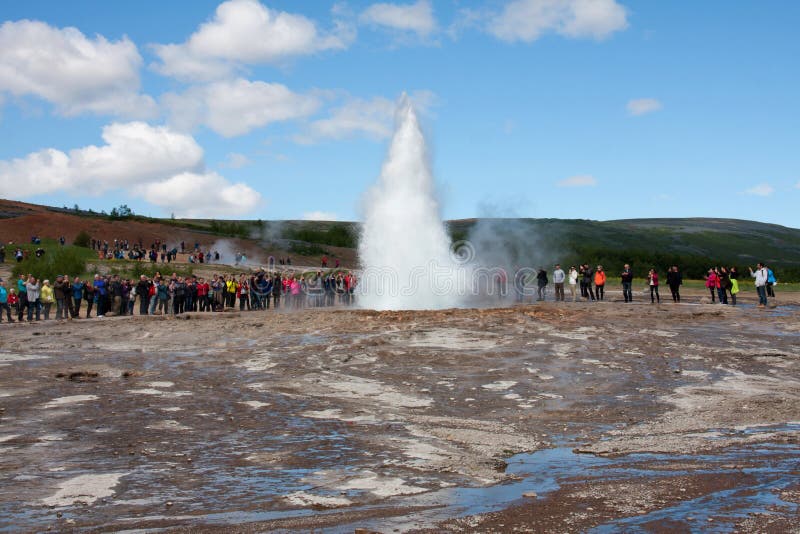 Geysir Strokkur editorial photography. Image of island - 90023467