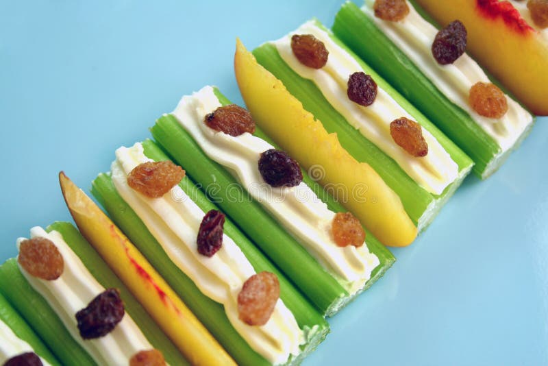 De Gezonde Snack Van De Middag Stock Afbeelding - Image of versier ...