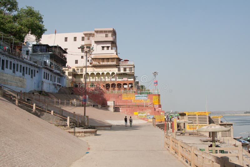 Ghats view editorial photography. Image of pilgrims, incidental - 29539647