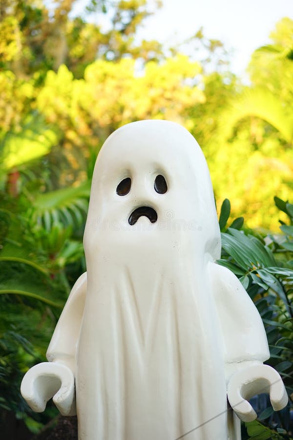 Ghost Figure for Halloween and Palm Tree Editorial Photo - Image of ...