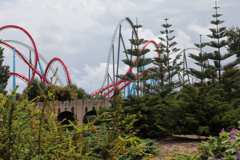 Giant Attraction `Roller Coaster`, Dead Loop, Barrel and Other ...