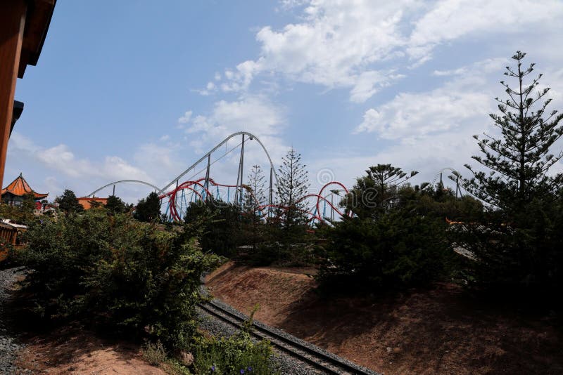 Giant Attraction `Roller Coaster`, Dead Loop, Barrel and Other ...