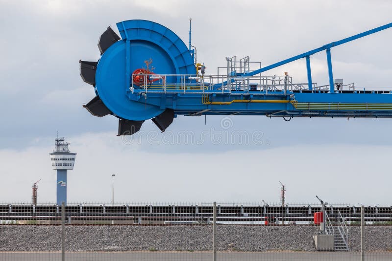Giant Bucket Wheel Excavator Stock Photo - Image of fossil ...