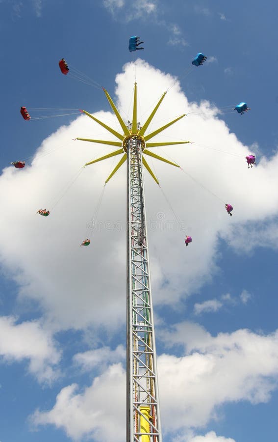 Giant Carousel Picture. Image: 3224153