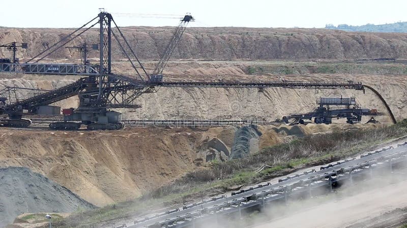 Giant copper mine stock footage. Video of digging, utah - 151556346