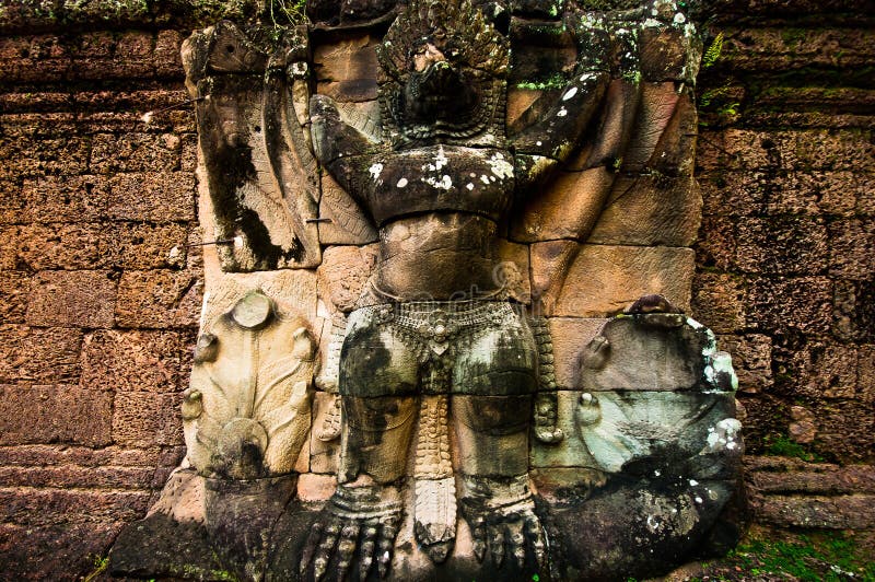 Garuda in Angkor Wat stock image. Image of ancient, china - 29501727