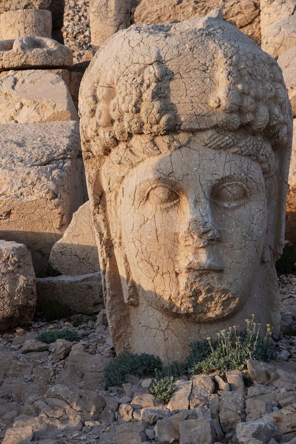 Giant Head of Antiochus I Commagene,tumulus of Nemrut Dag, Turk Stock ...