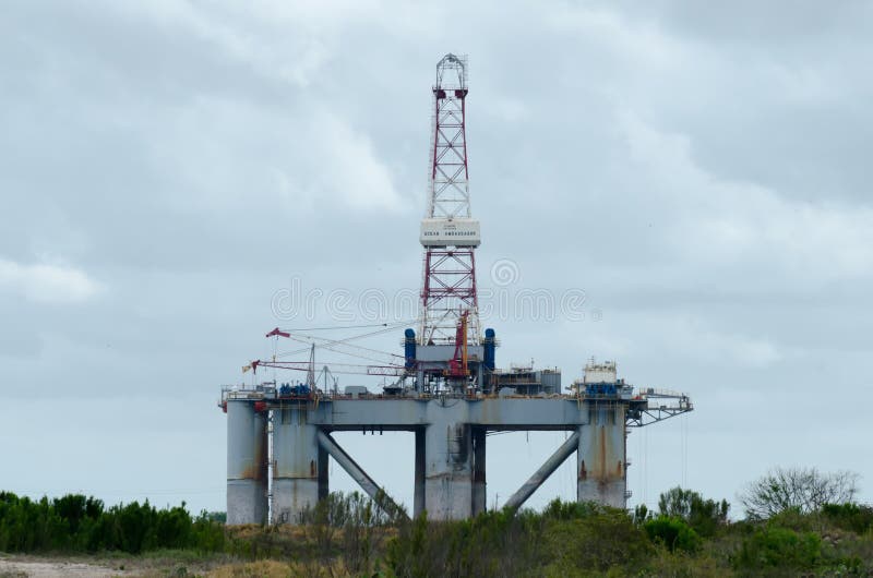 Giant Oil Rigs Structures in Texas Stock Image - Image of island, pump ...