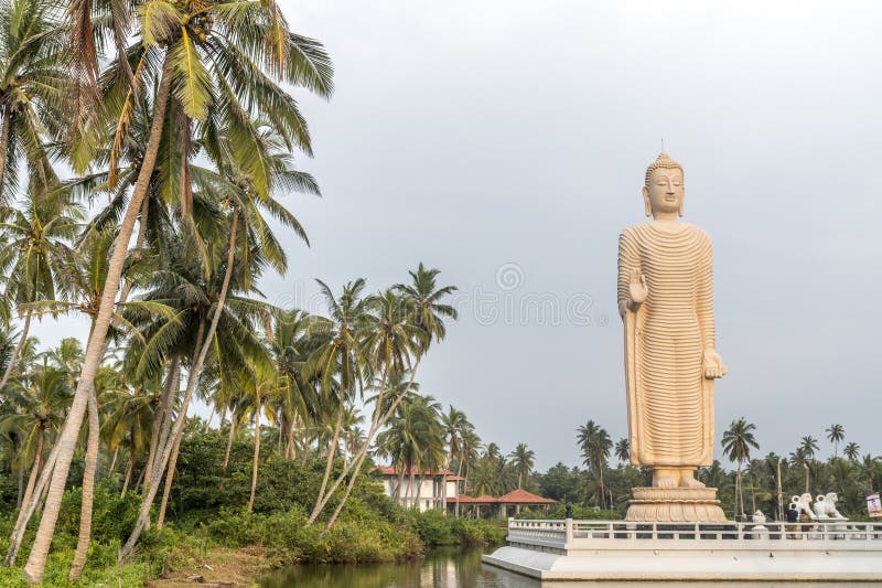 Sri Lanka - Peraliya - Tsunami Honganji Viharaya - Giant Standing ...