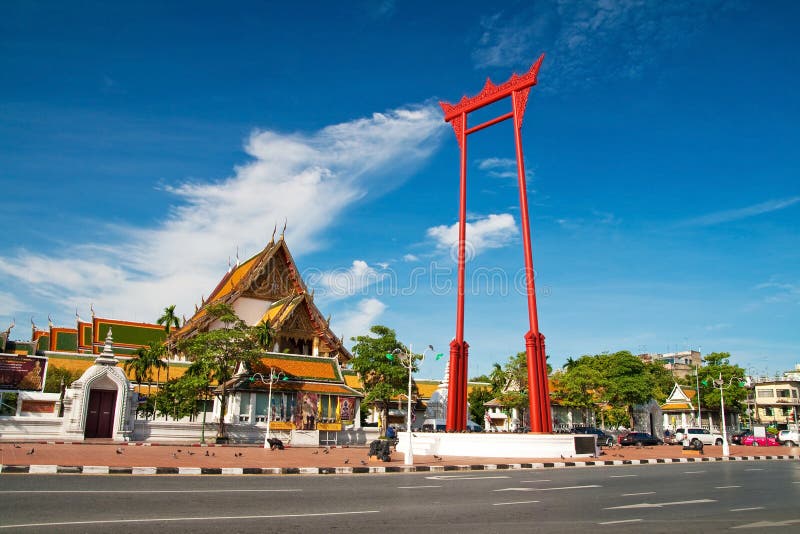 Wat pho temple in Bangkok stock photo. Image of antiquities - 39013608