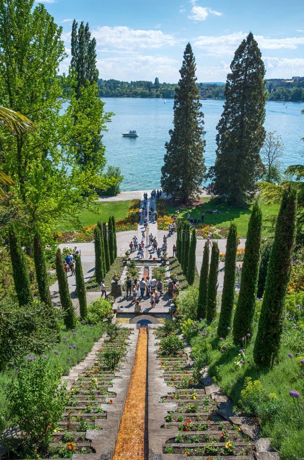 Giardini Del Castello Sull'isola Di Mainau Immagine Stock Editoriale ...