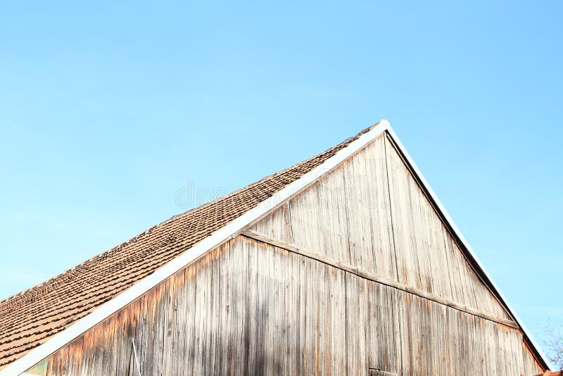 Giebel Stock-Fotos - Laden Sie 21,949 Royalty-Free Fotos herunter