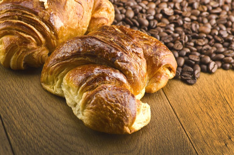 Croissant fotografering för bildbyråer. Bild av uttryckt - 24625903