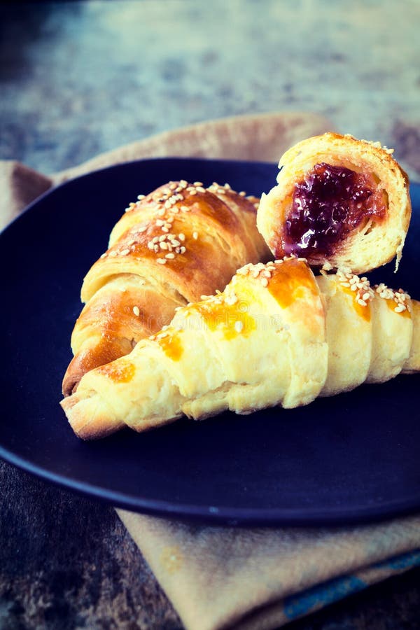 Giffel med driftstopp arkivfoto. Bild av livsmedel, skorpa - 40838884