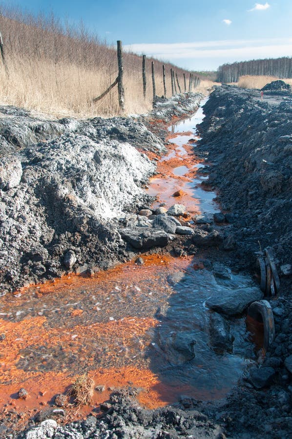 Giftiges Wasser Stockfotos und Bilder - Laden Sie 203 lizenzfreie Fotos ...