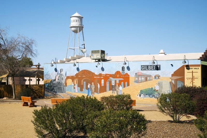Gilbert Water Tower editorial stock photo. Image of outdoor - 110981753