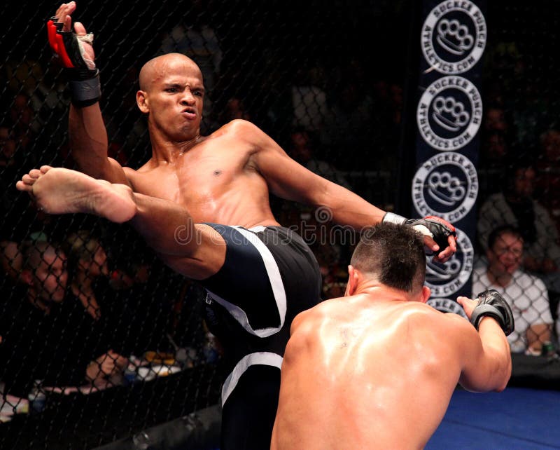 Gilvan Santos V. Rob Costa MMA Editorial Photo - Image of fighters ...