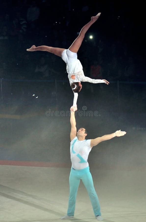 Gimnasia Acrobática - Dresdner Sportclub Foto de archivo editorial ...