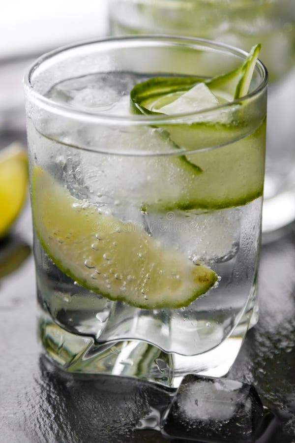Gin tonic drink stock photo. Image of drink, cold, juice - 109285474