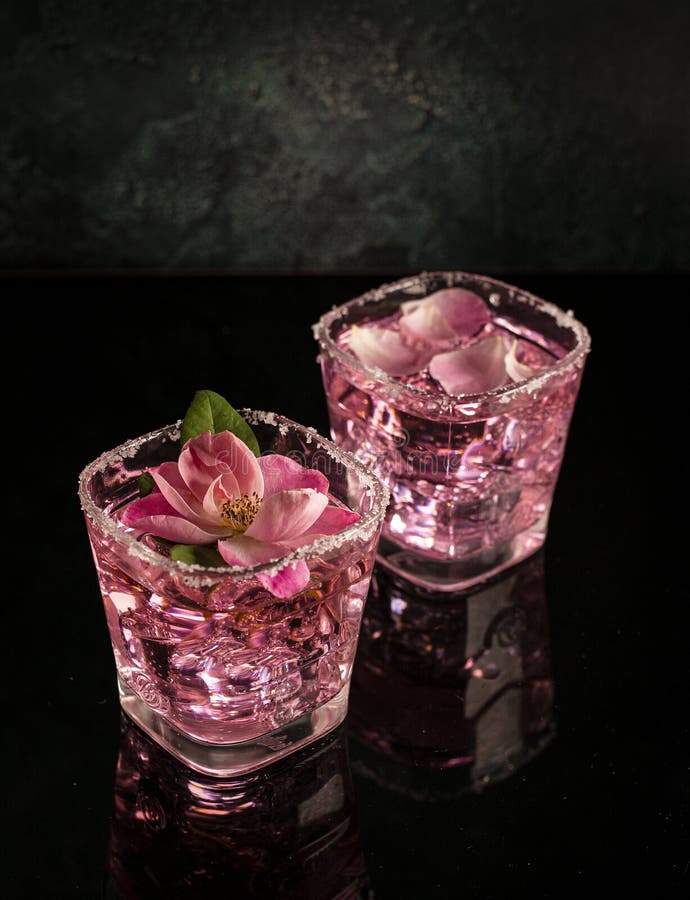 Rose Pink Gin stock photo. Image of tonic, cocktail - 212134728
