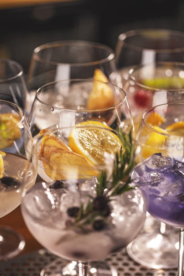 Gin tonic long drink stock photo. Image of refreshment - 308734574