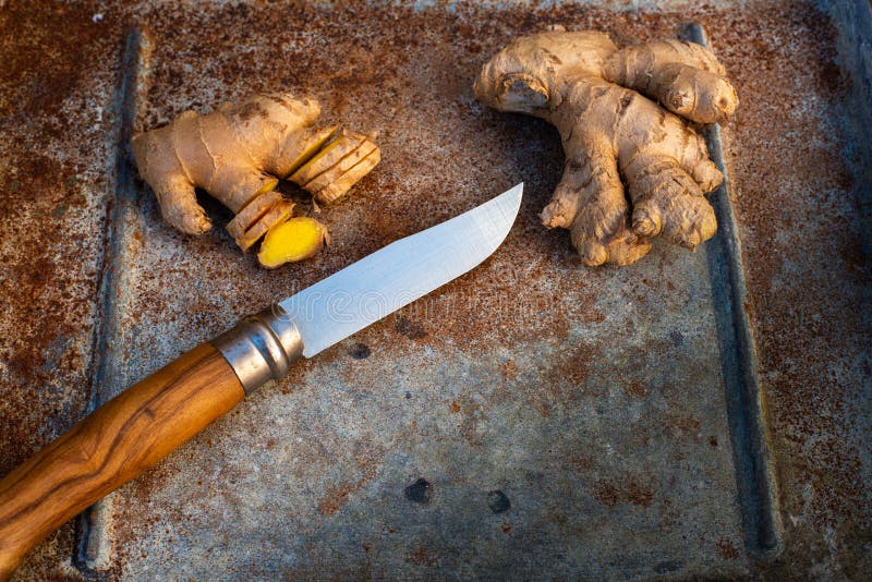 Ginger Cut and Whole with Knife Stock Photo - Image of healthy ...