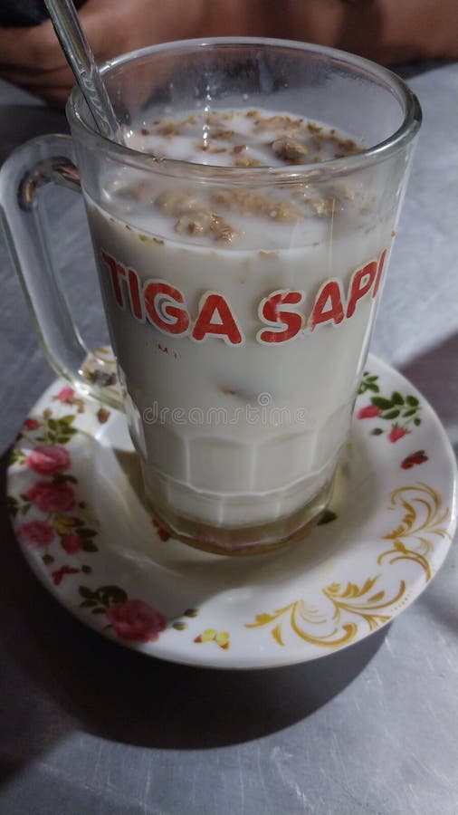 Ginger Milk, a Typical Drink from the City of Semarang Stock Photo ...