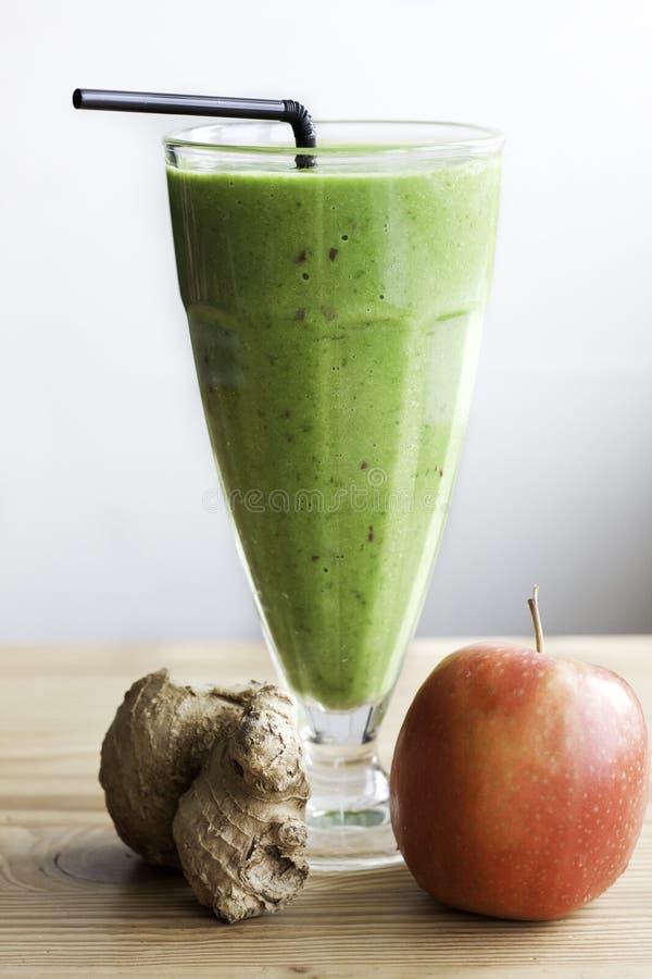 Ginger Shake image stock. Image du dîner, smoothie, nourriture - 41087649