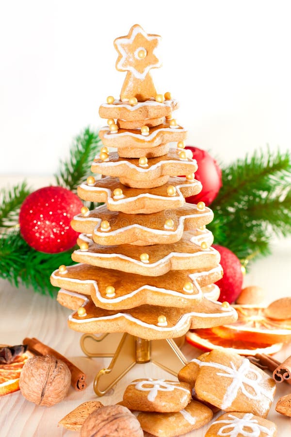 Gingerbread Christmas Tree. Stock Image - Image of season, cinnamon ...