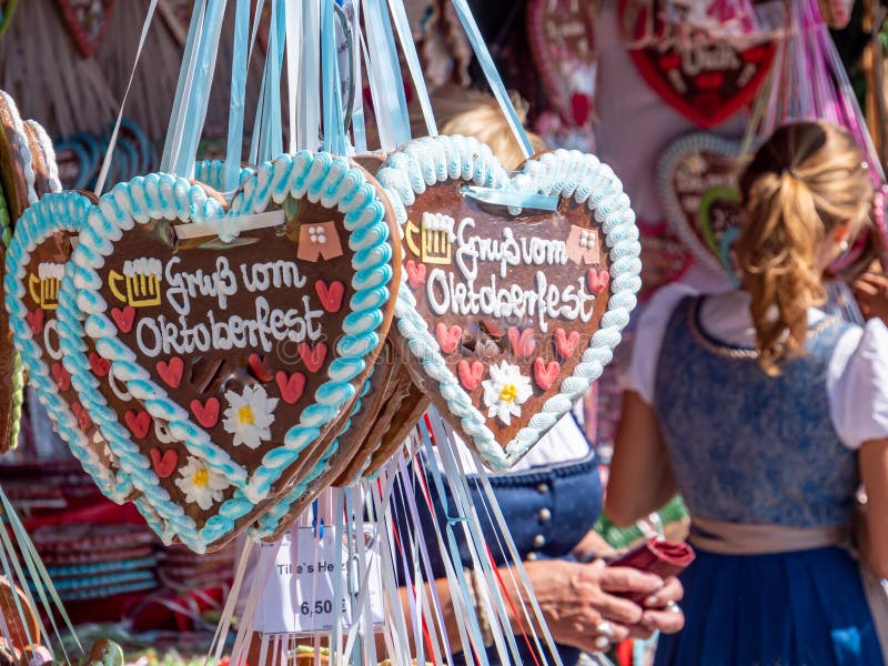 Gingerbread Hearts at the Oktoberfest in Munich Editorial Photography ...