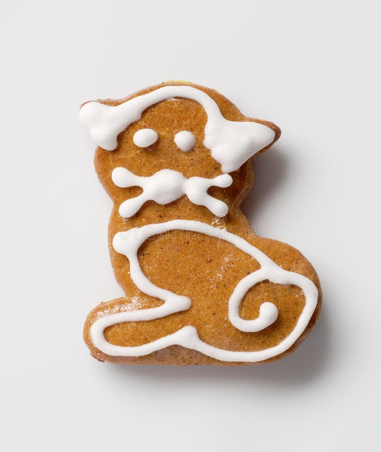 Gingerbread kitten stock photo. Image of biscuit, creative - 8913474